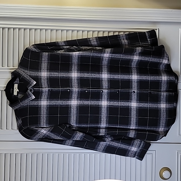 Love Notes | Tops | Love Notes Black Flannel Shirt | Poshmark